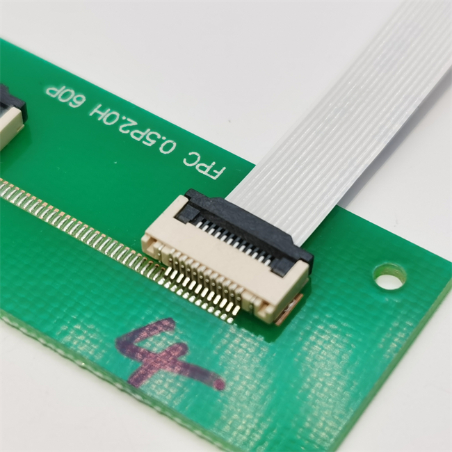 FPC0.5mm间距（2.0高前翻盖）下接触可做M双触点连接器 - 众鸣精密-FPC/FFC0.3mm间距精密连接器制造工厂