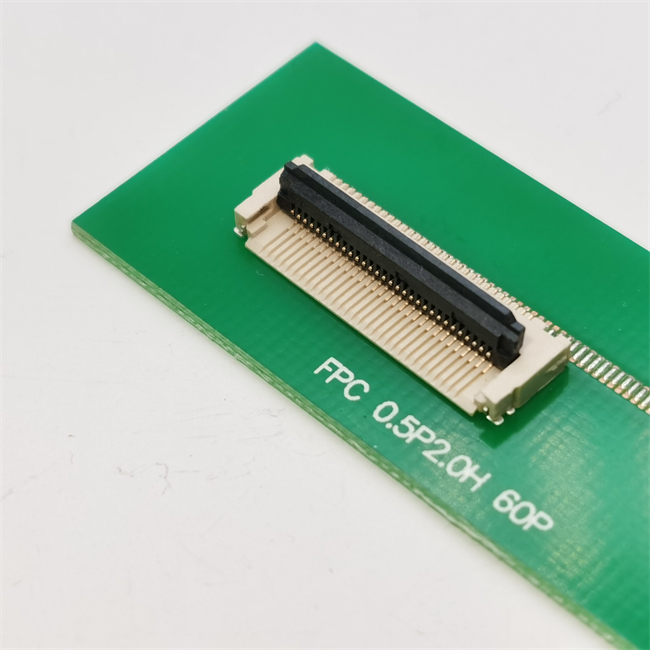 FPC0.5mm间距（2.0高LOCK）卧式SMT卡扣连接器 - 众鸣精密-FPC/FFC0.3mm间距精密连接器制造工厂